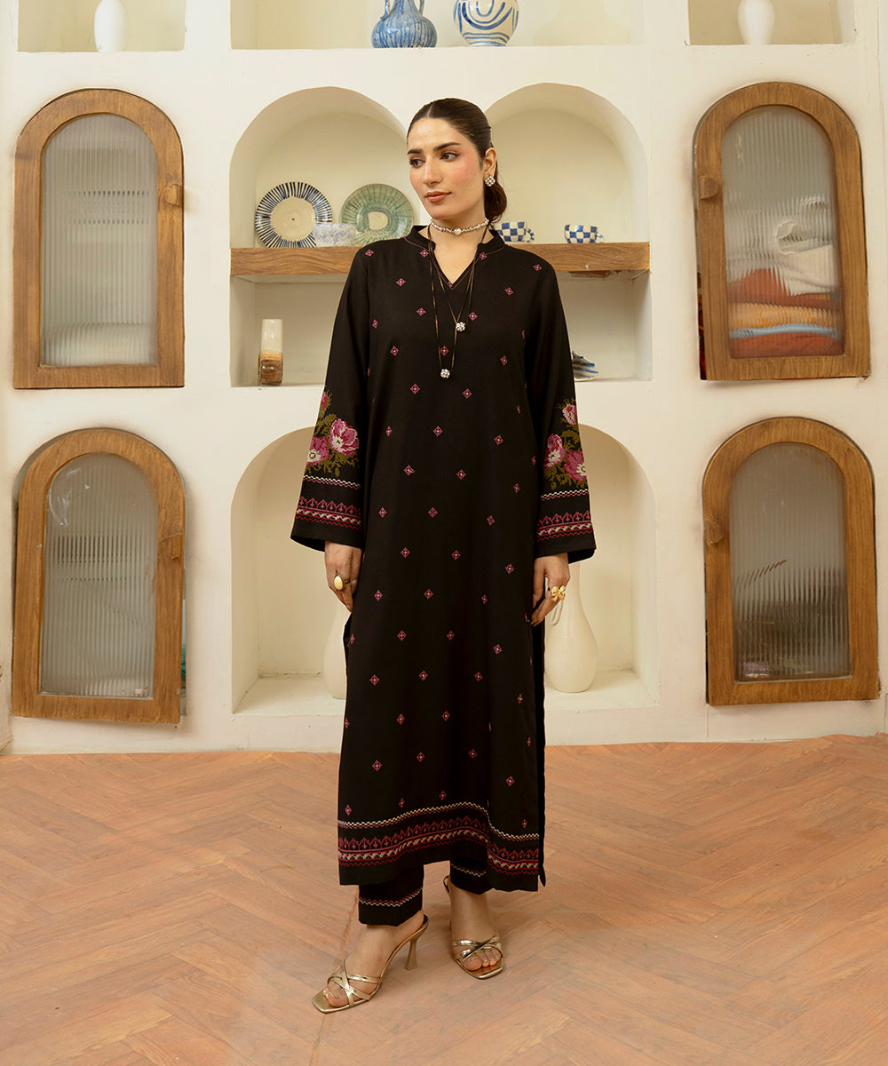 2PC - Embroidered Dhanak Suit – Kross Kulture